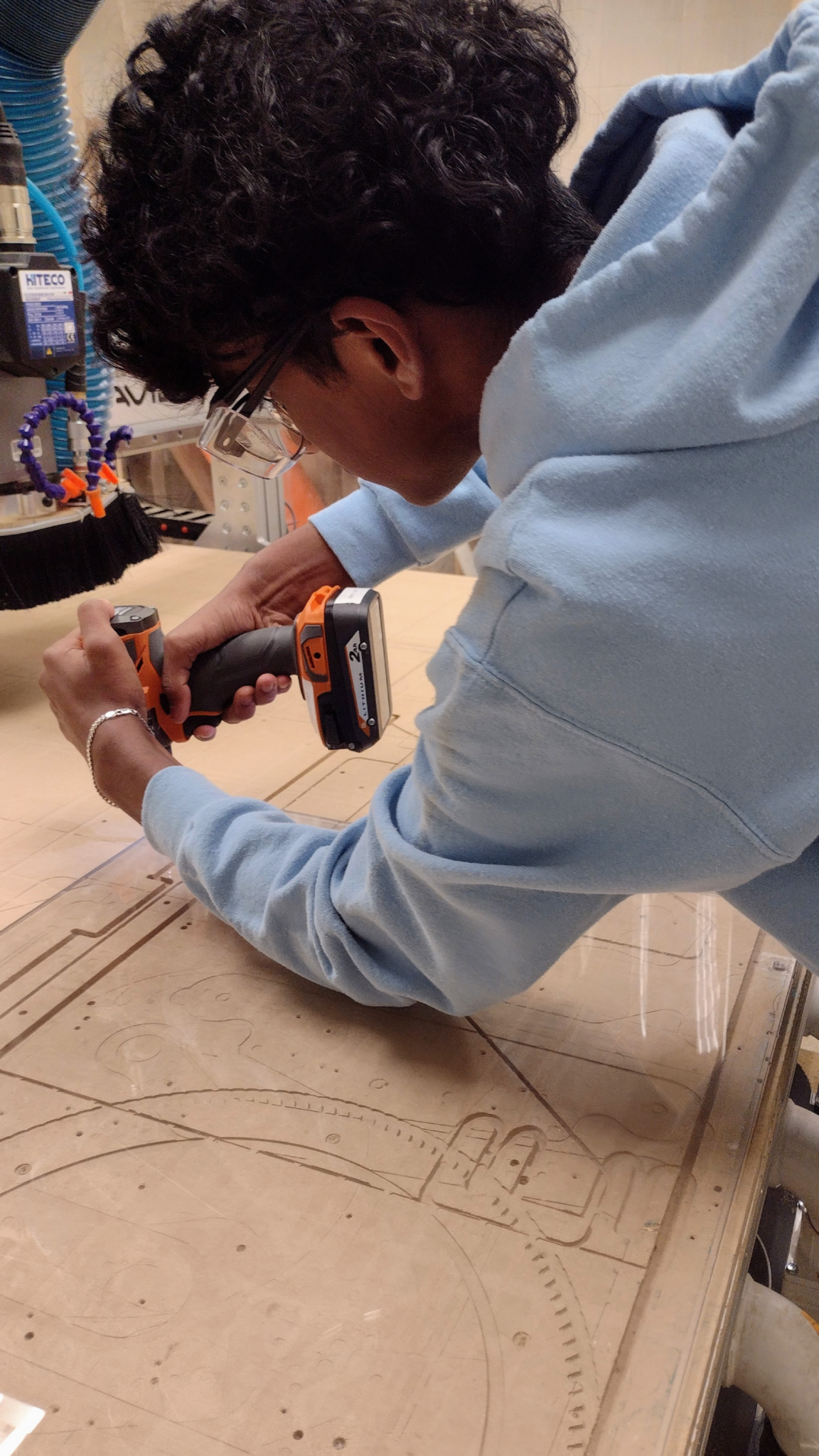 ABOUT US | COMETS 3357